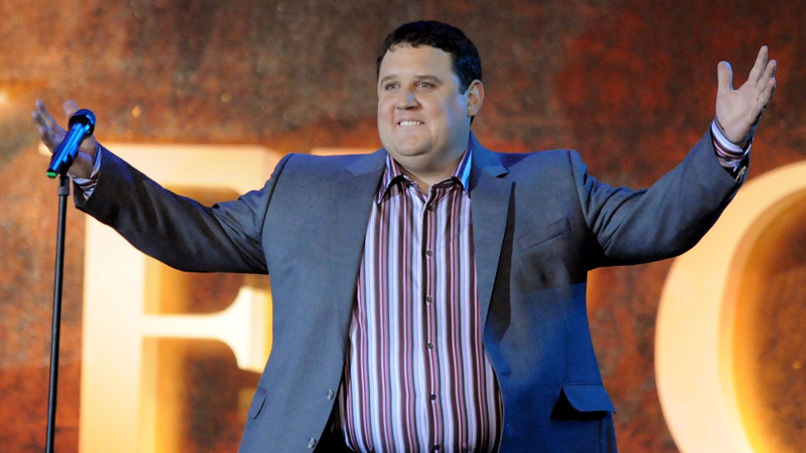 Peter Kay makes TV comeback with a Solero, sunglasses and a smile ...
