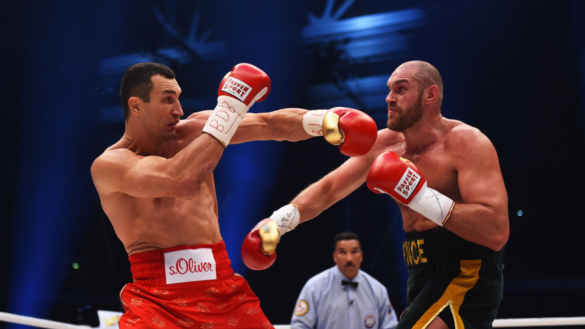 Tyson Fury: How boxer fought back from addiction and depression to win ...