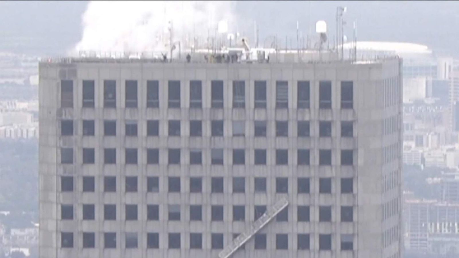 Window Cleaners Rescued From High-Rise Tower | US News | Sky News