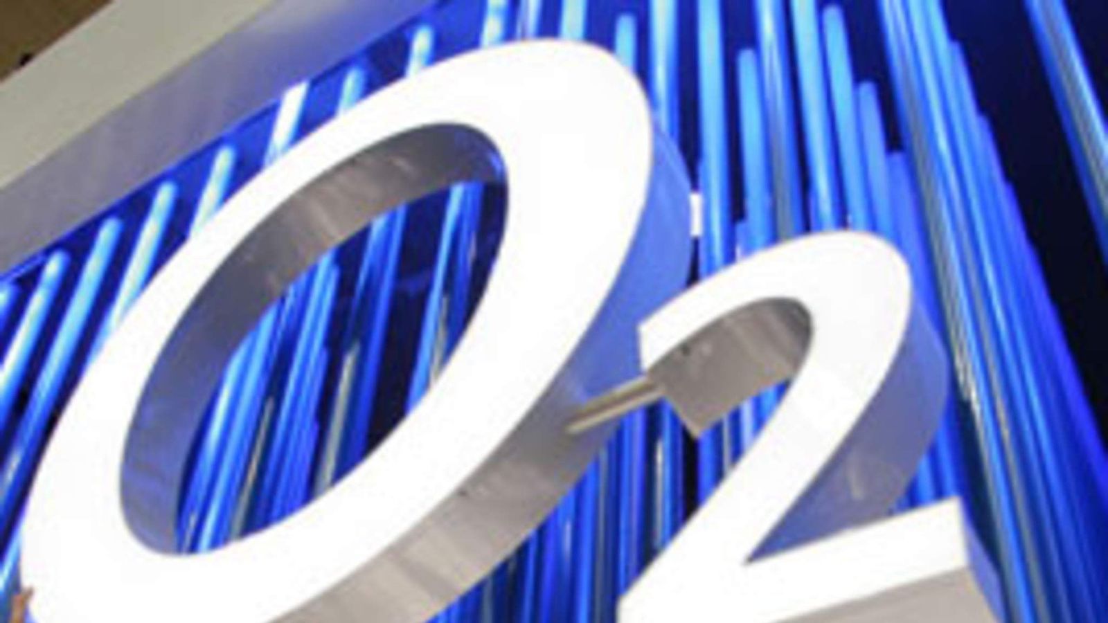 O2 Says Sorry After Millions Hit By Outage | Science, Climate & Tech ...