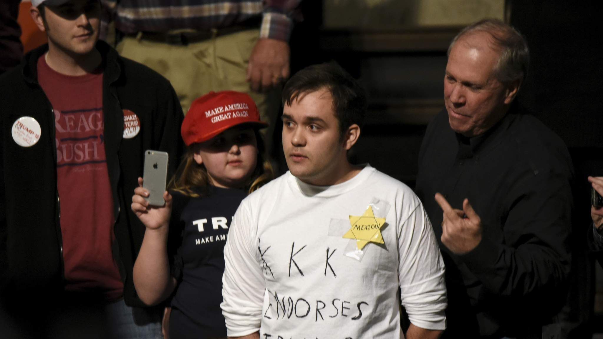 Trump Rejects Ex-KKK Chief's Support Amid Row | US News | Sky News