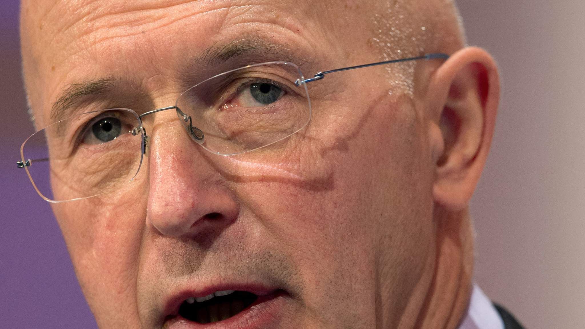 GSK chairman Sir Philip Hampton to step down | Money News | Sky News