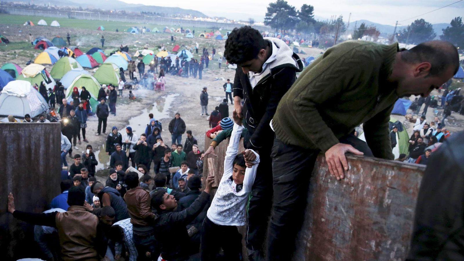 PM Push For Migrants To Be Sent Back To Turkey | World News | Sky News