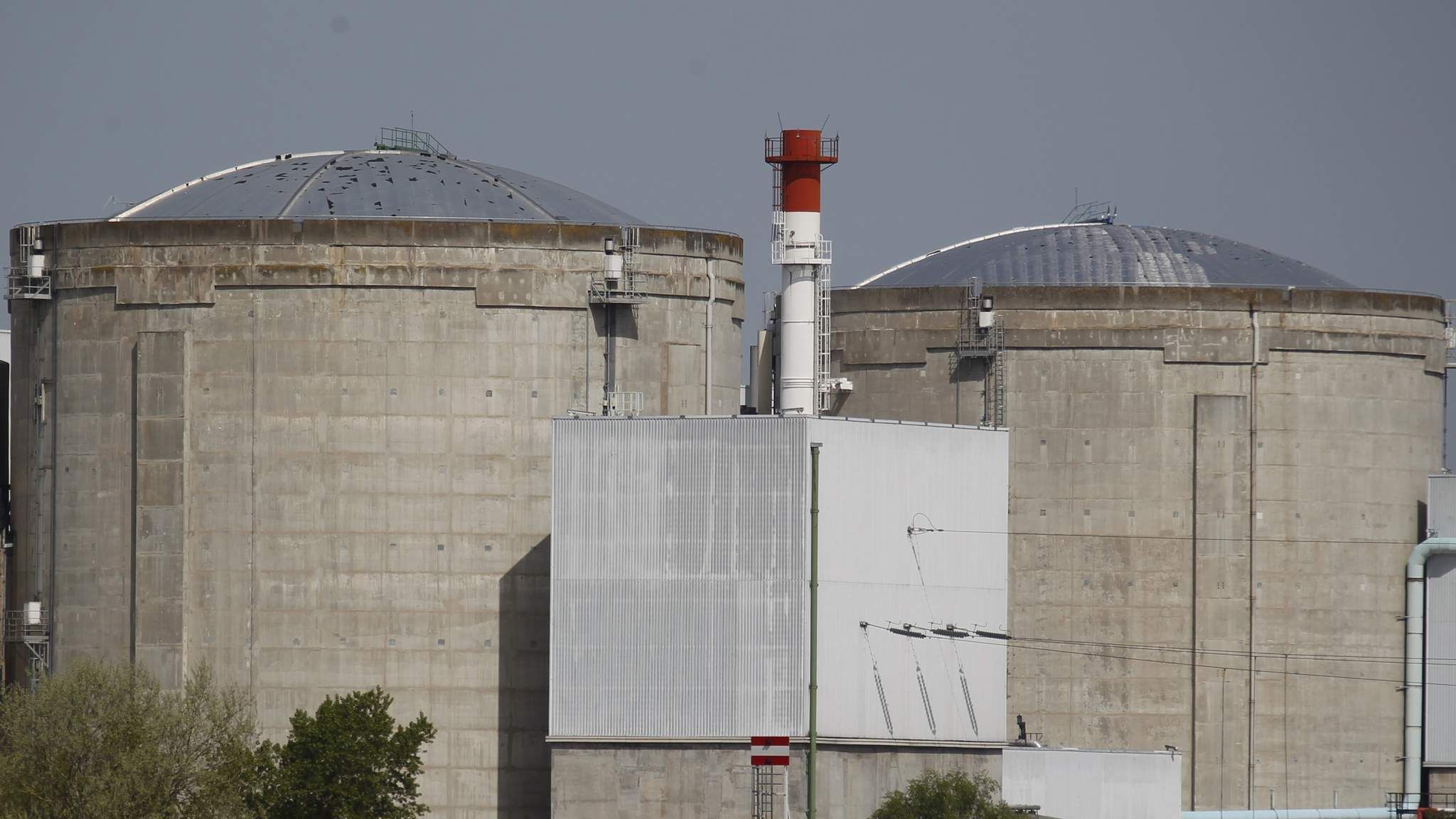 Energy crisis prompts desperate search for nuclear workers in France ...
