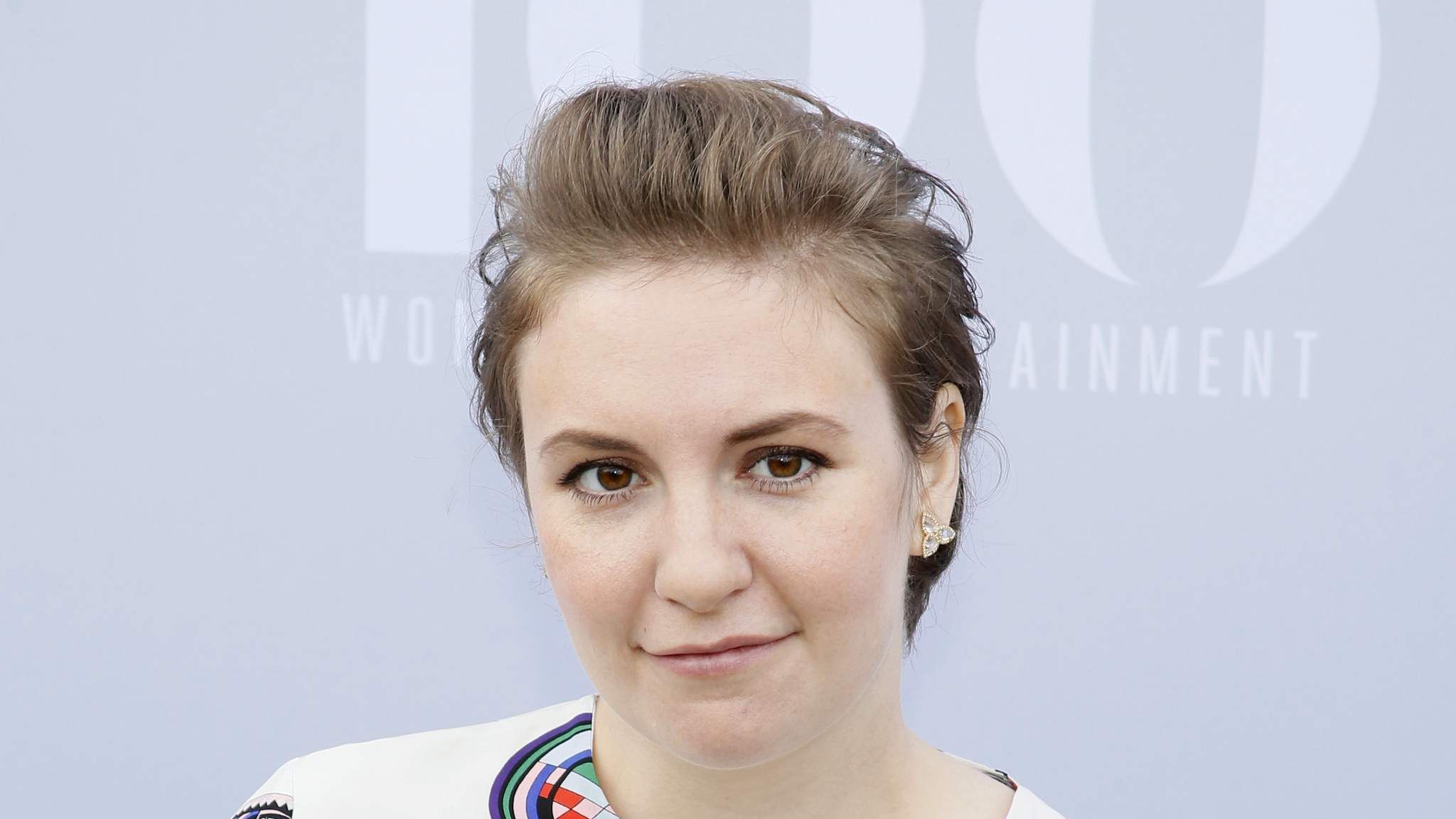 Lena Dunham In Surgery After Cyst Ruptures | Ents & Arts News | Sky News