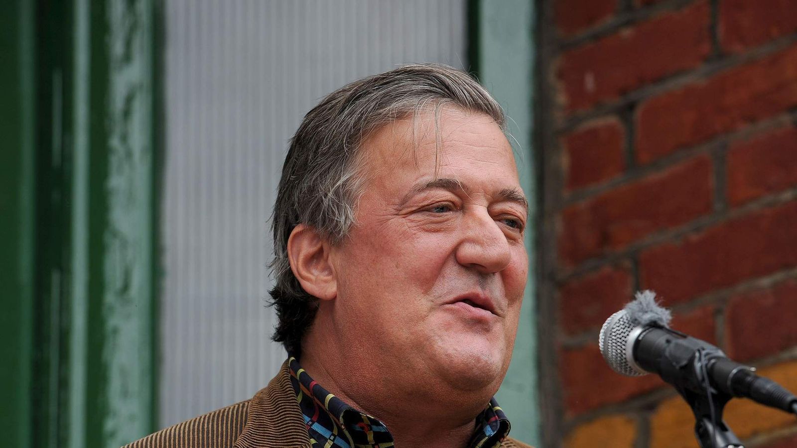 Stephen Fry Sorry Over Sexual Abuse Comments | Ents & Arts News | Sky News