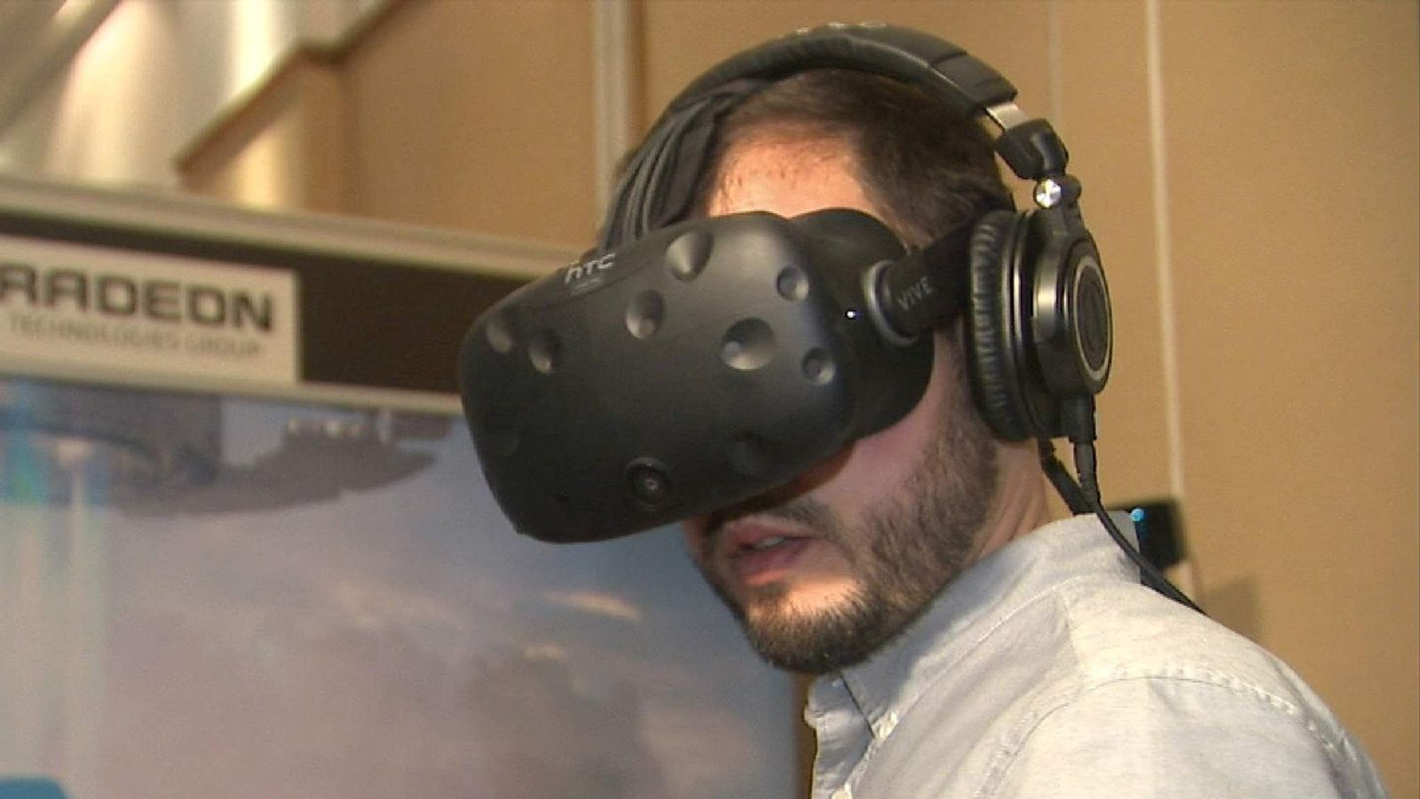 Swipe: Firing Virtual Reality Bow And Arrows | Science, Climate & Tech ...