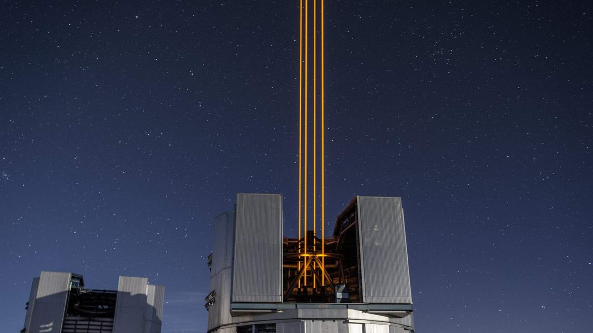 Four Huge Laser Beams Create Artificial Stars | Science, Climate & Tech ...