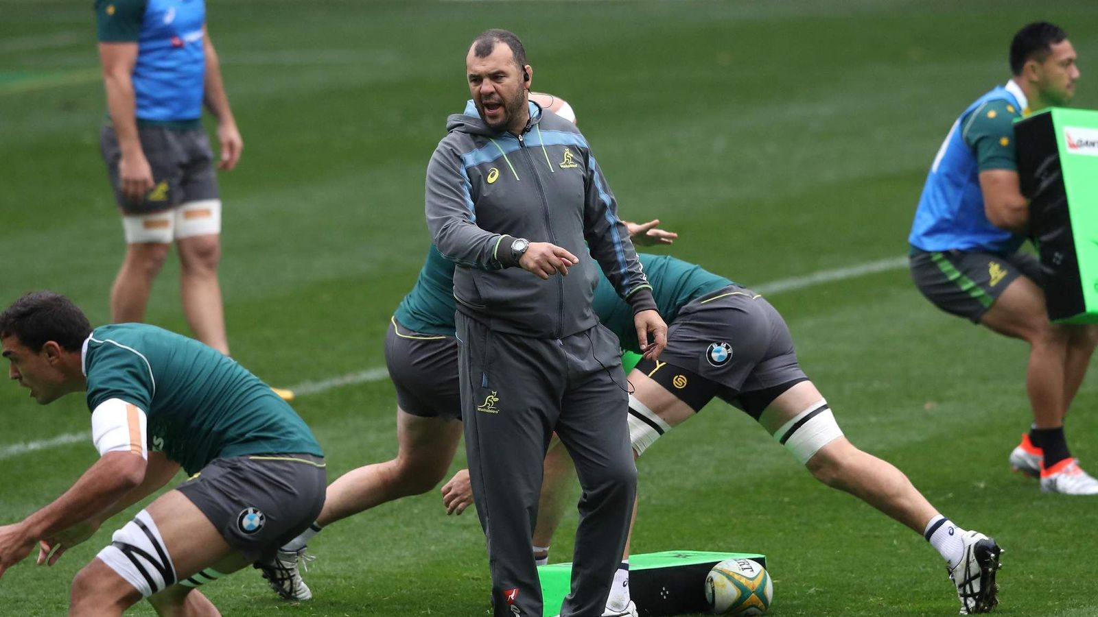 Aussies Coach Takes A Dig At 'Dull' England | Scoop News | Sky News