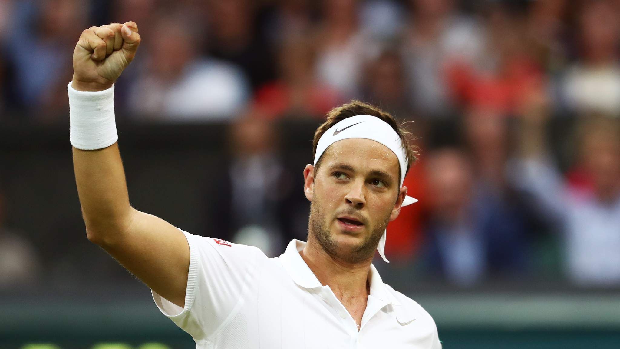 Brave Willis Beaten By Federer At Wimbledon | Scoop News | Sky News