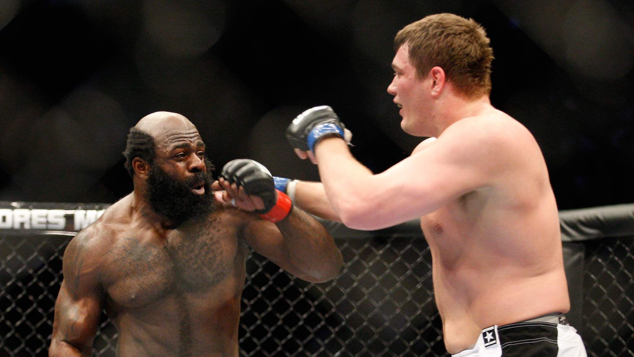 Popular MMA Fighter Kimbo Slice Dies Aged 42 | US News | Sky News