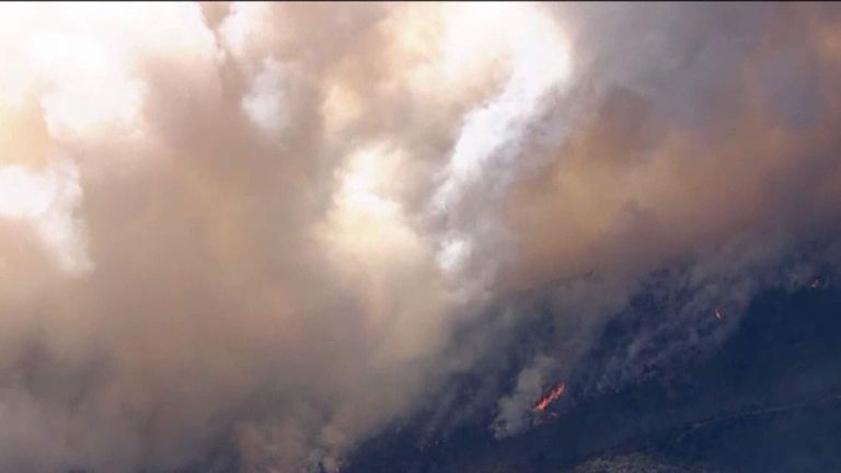 Residents Flee As Fierce Arizona Wildfire Rages | US News | Sky News