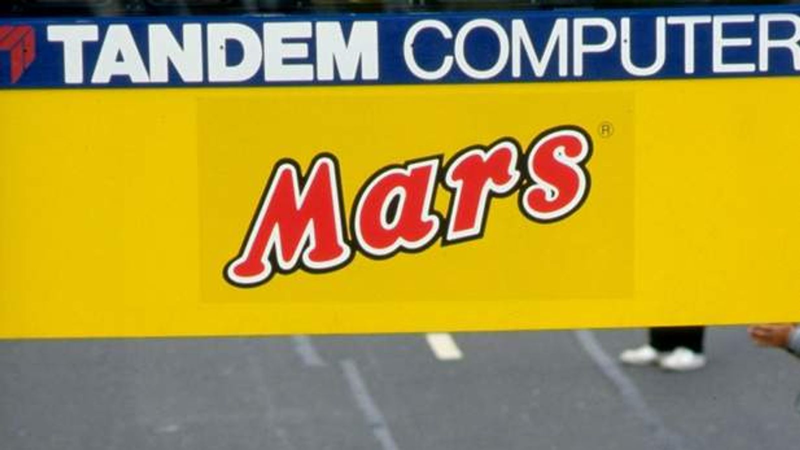 Paralympic Pioneer Chris Hallam Dies | UK News | Sky News