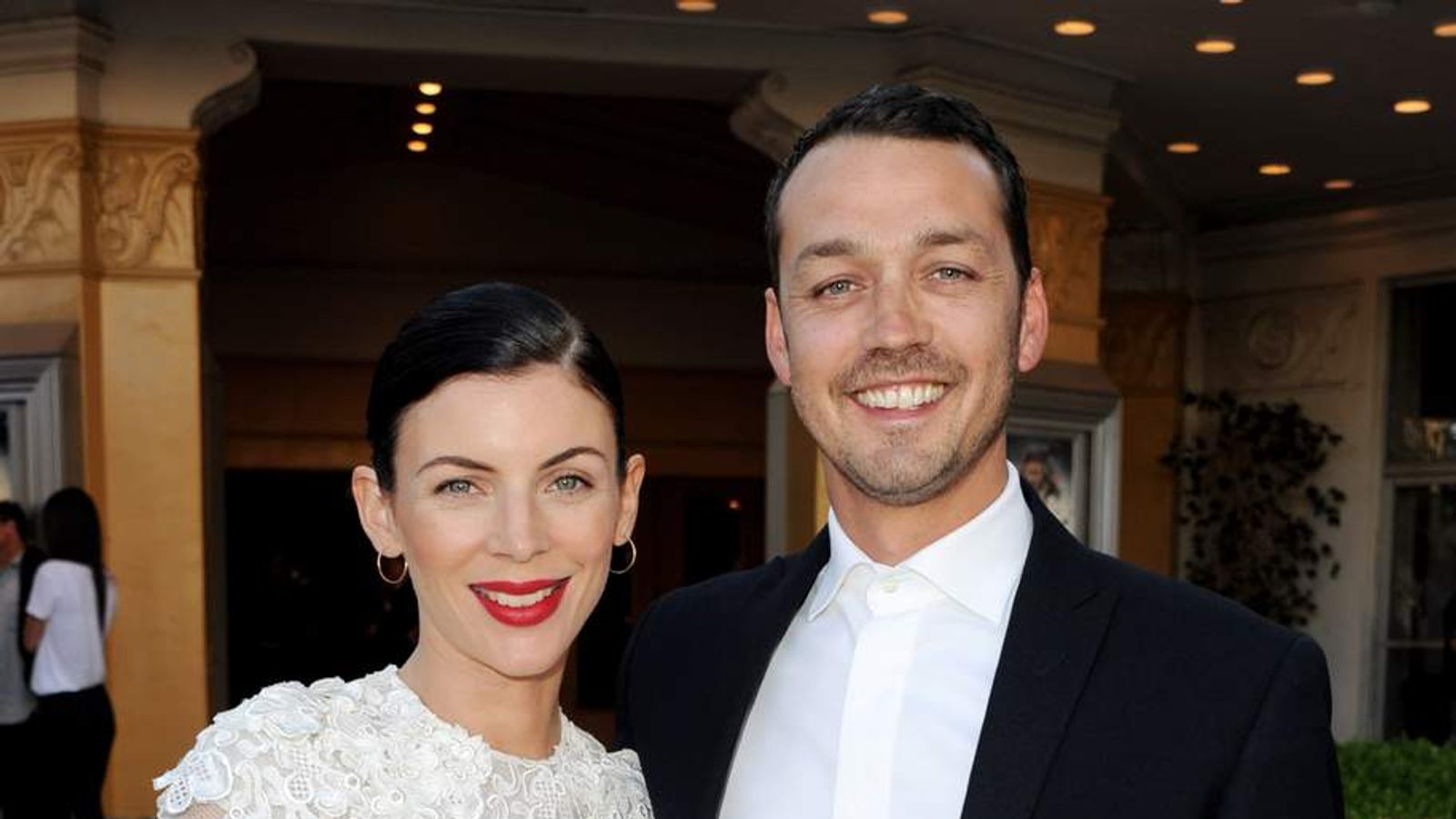 Kristen Stewart Affair: Wife 'Files For Divorce' | Ents & Arts News ...