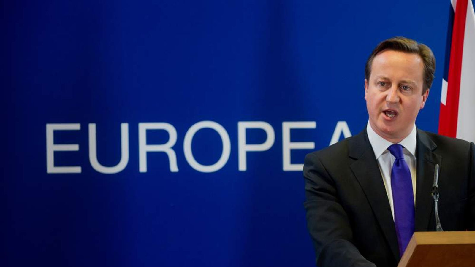 David Cameron Faces Party Battle Over Europe | Politics News | Sky News