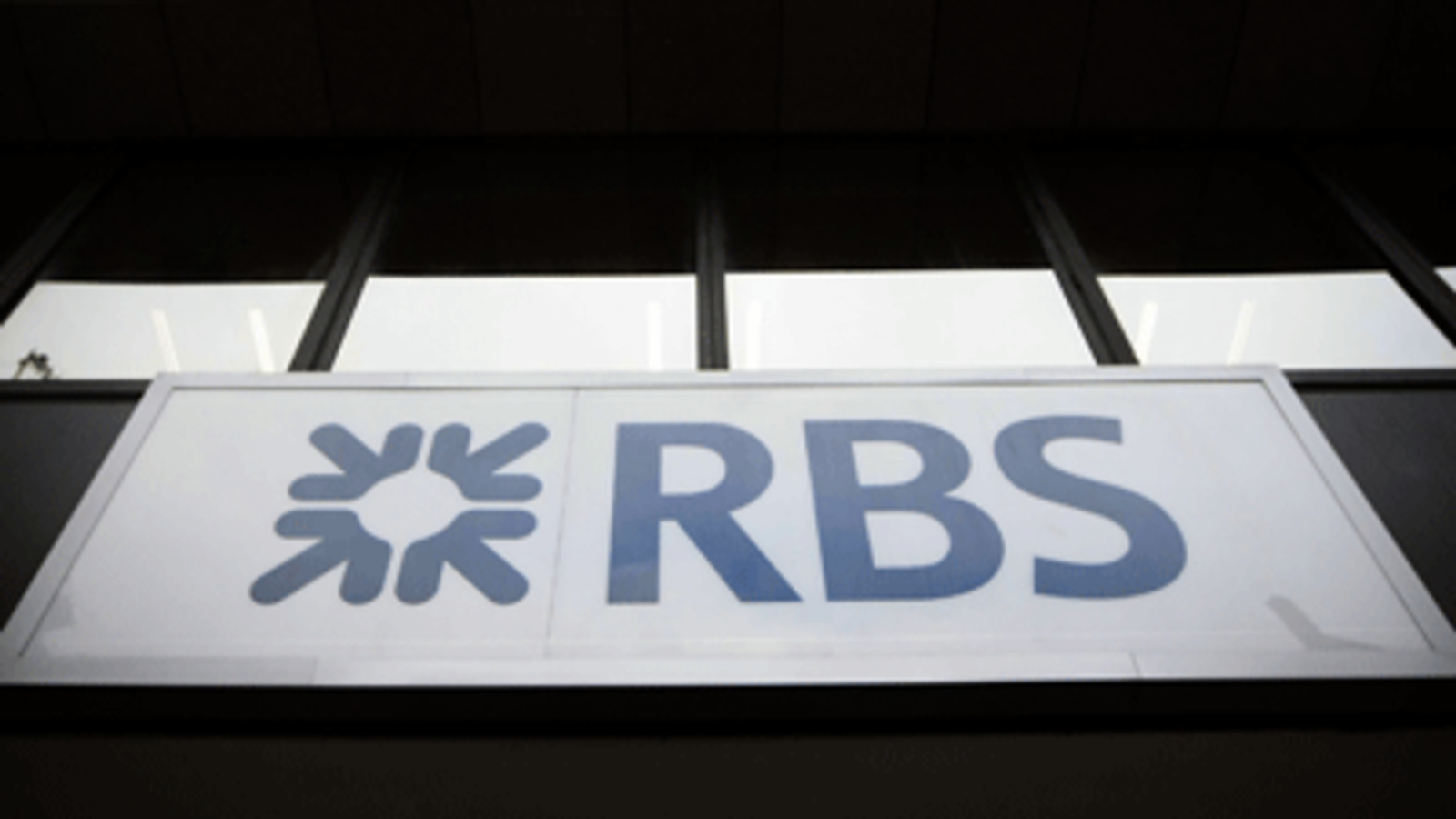 Treasury drafts in advisers as RBS branch sale hits crisis point ...