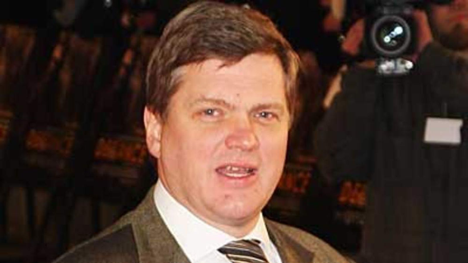 Ray Mears Helped In Hunt For Gunman Moat | UK News | Sky News