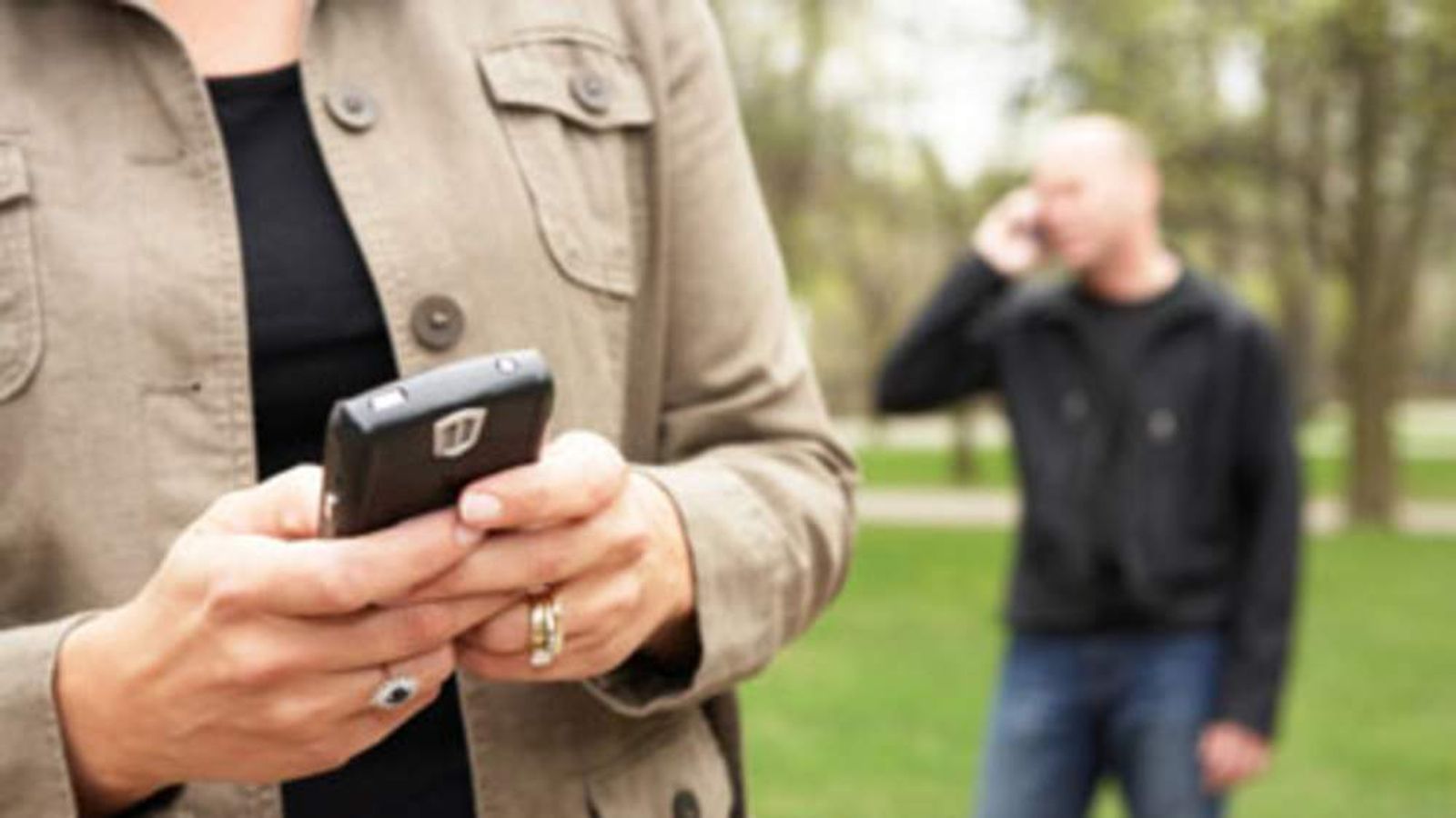 iPhone Users In UK 'More Likely To Sext' | Science, Climate & Tech News ...