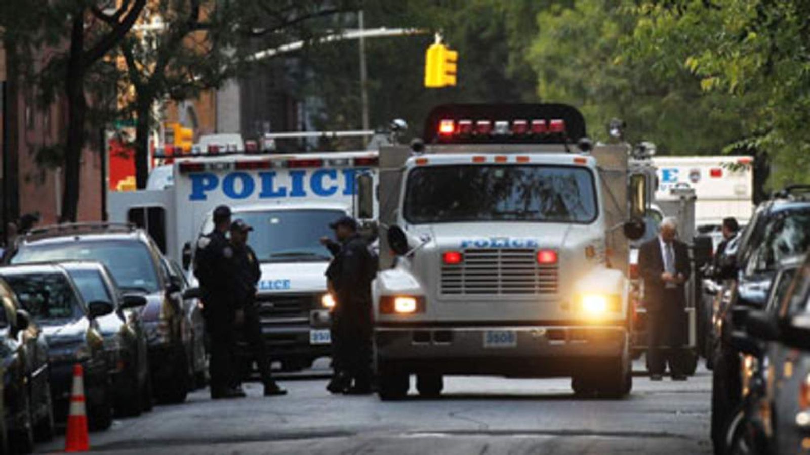 7/7-Style Explosives Found In NY Cemetery | World News | Sky News