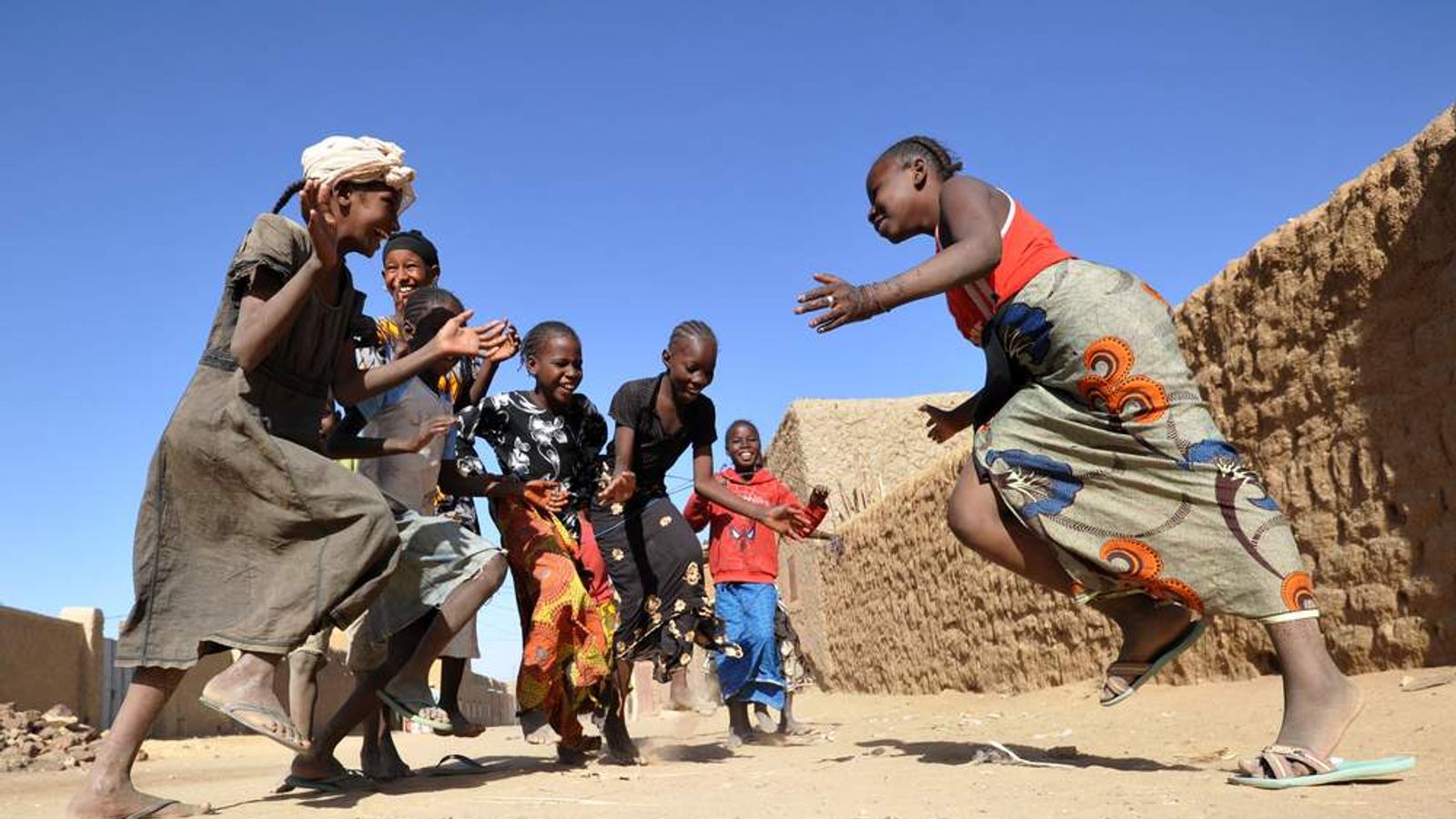 Mali: Sky Reaches Timbuktu Before Soldiers | World News | Sky News