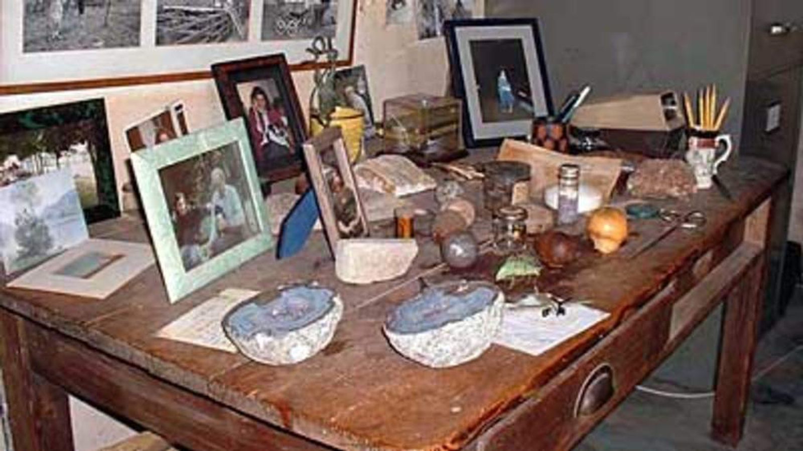 Roald Dahl's Writing Shed To Be Saved | Ents & Arts News | Sky News