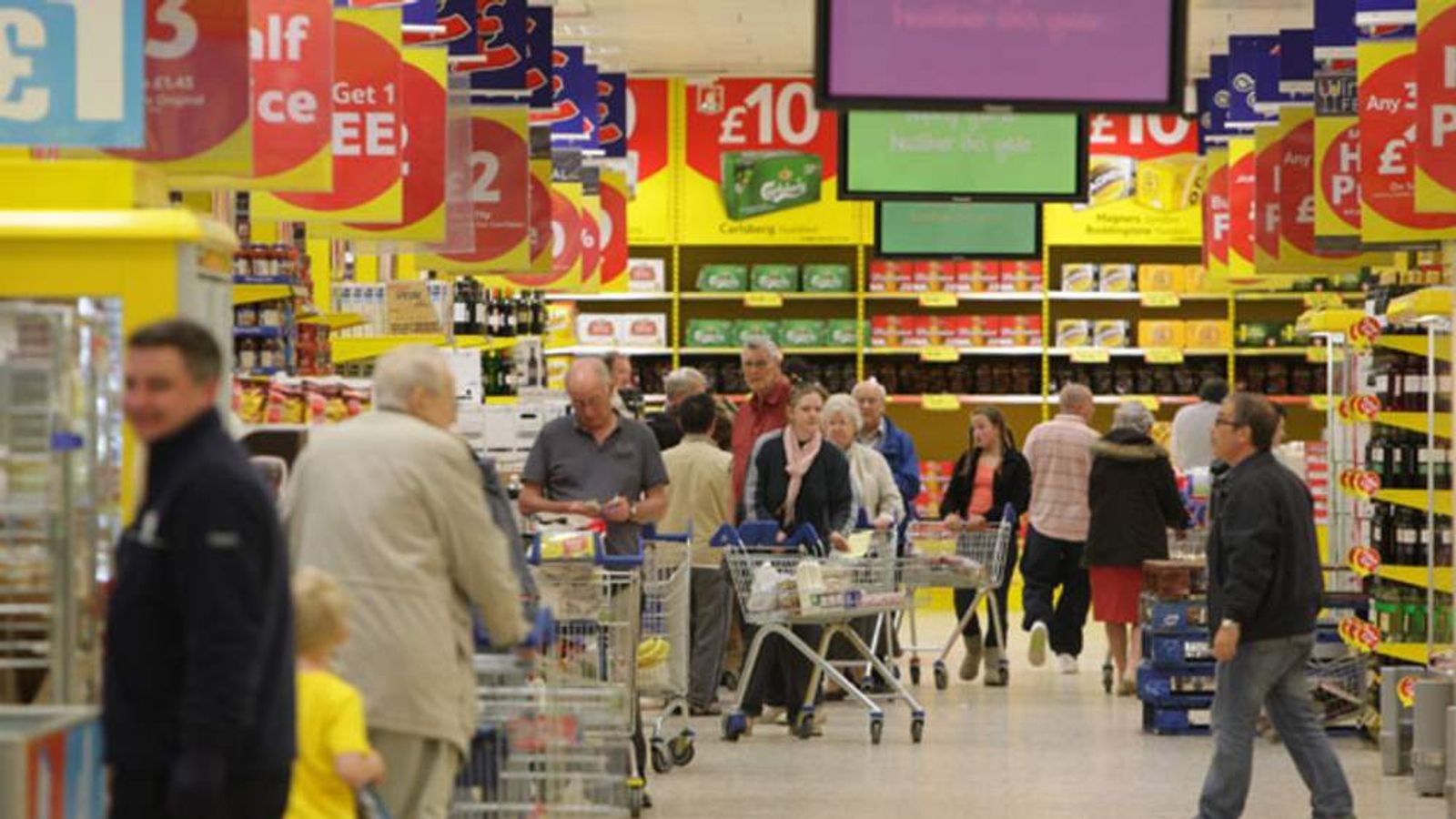 'Big Price Drop' Fails To End Tesco Sales Dip | Money News | Sky News