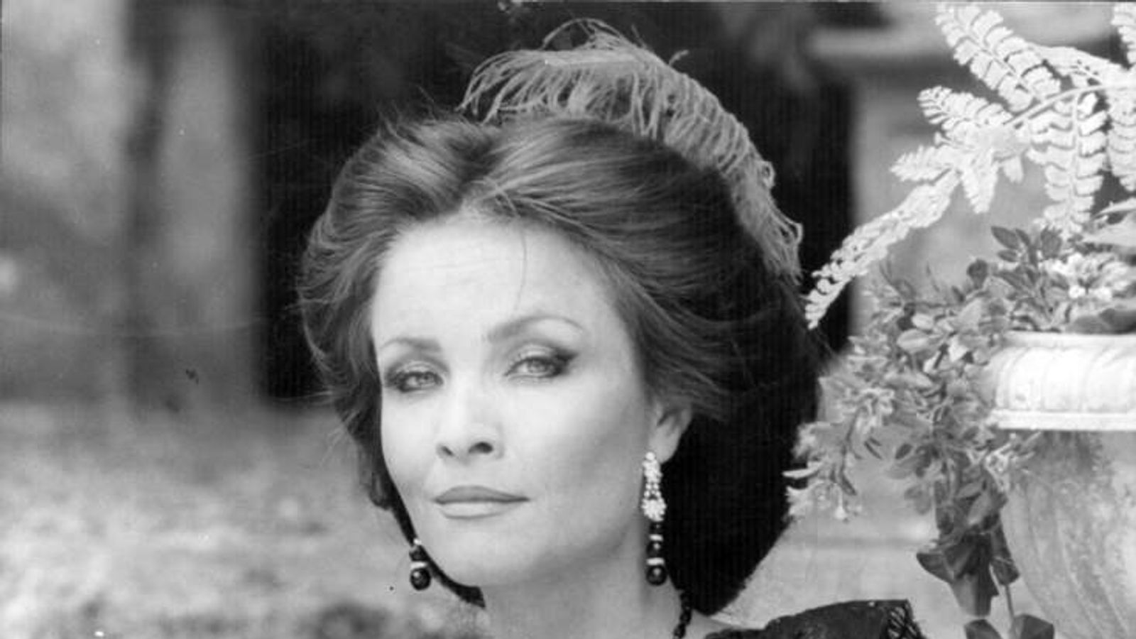 Dynasty Star Kate O'Mara Dies Aged 74 | Ents & Arts News | Sky News