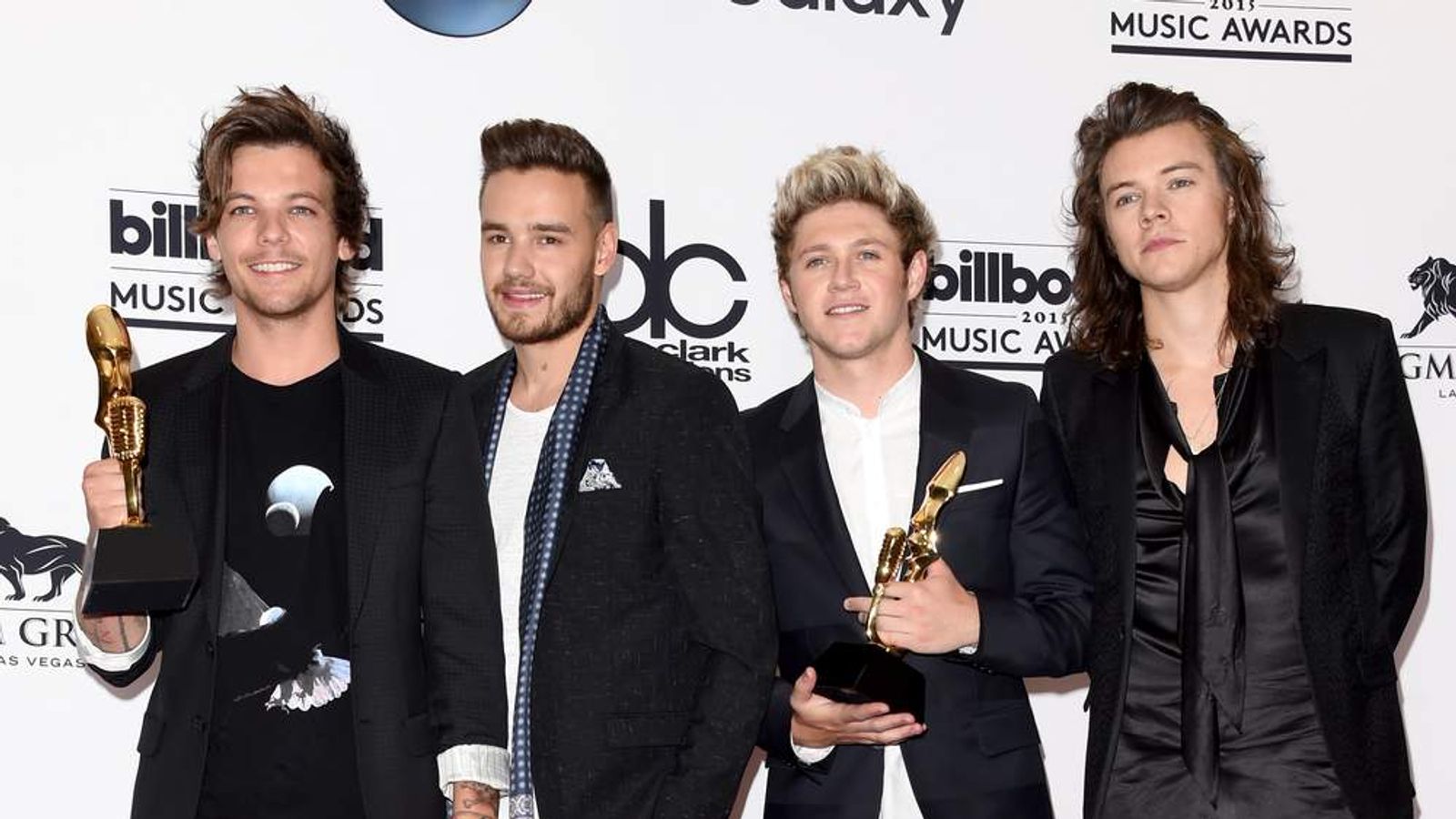 One Direction Share Billboard Prizes With Zayn | Ents & Arts News | Sky ...