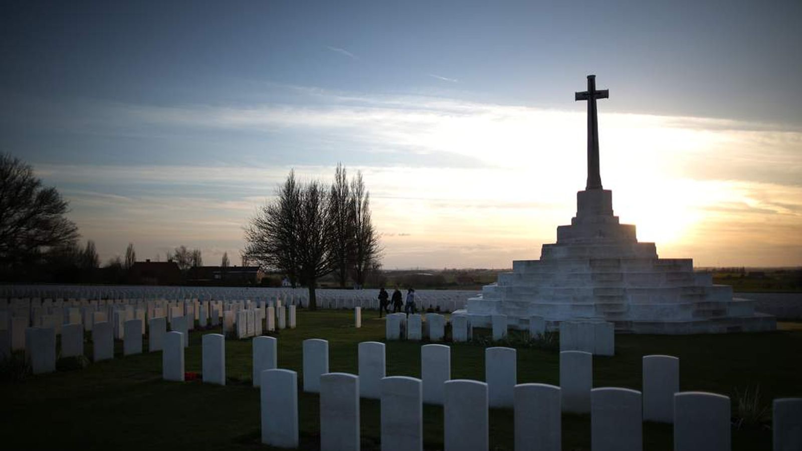 World War One Grave Visits Reach Record High | World News | Sky News