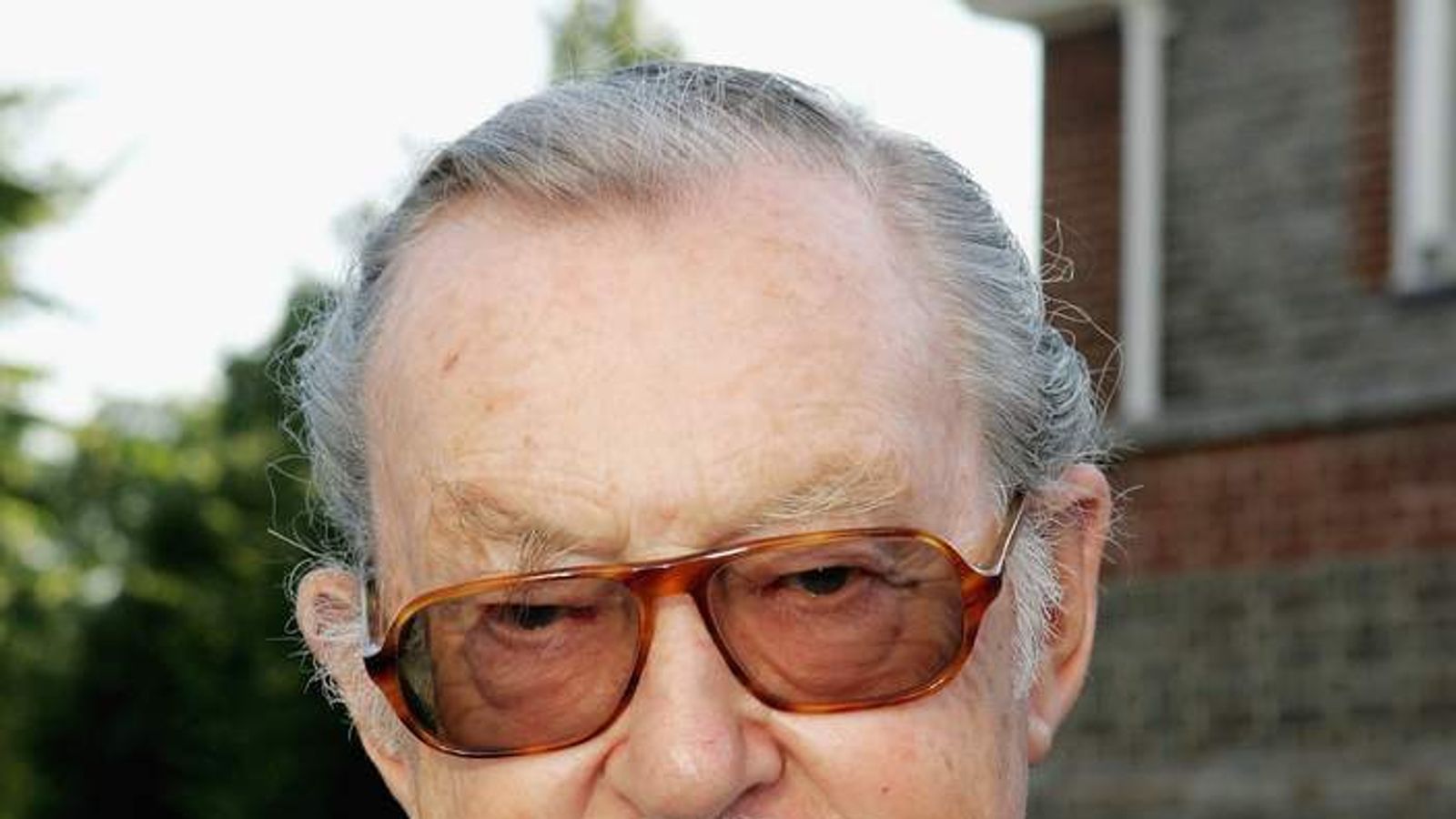 Alan Whicker: Broadcaster Dies Aged 87 | UK News | Sky News