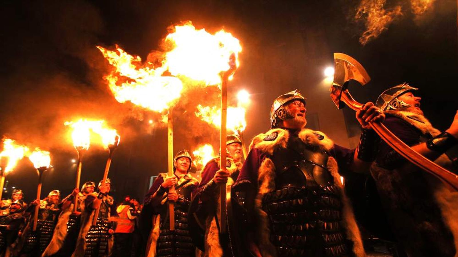 Hogmanay Celebrations Light Up Edinburgh | UK News | Sky News