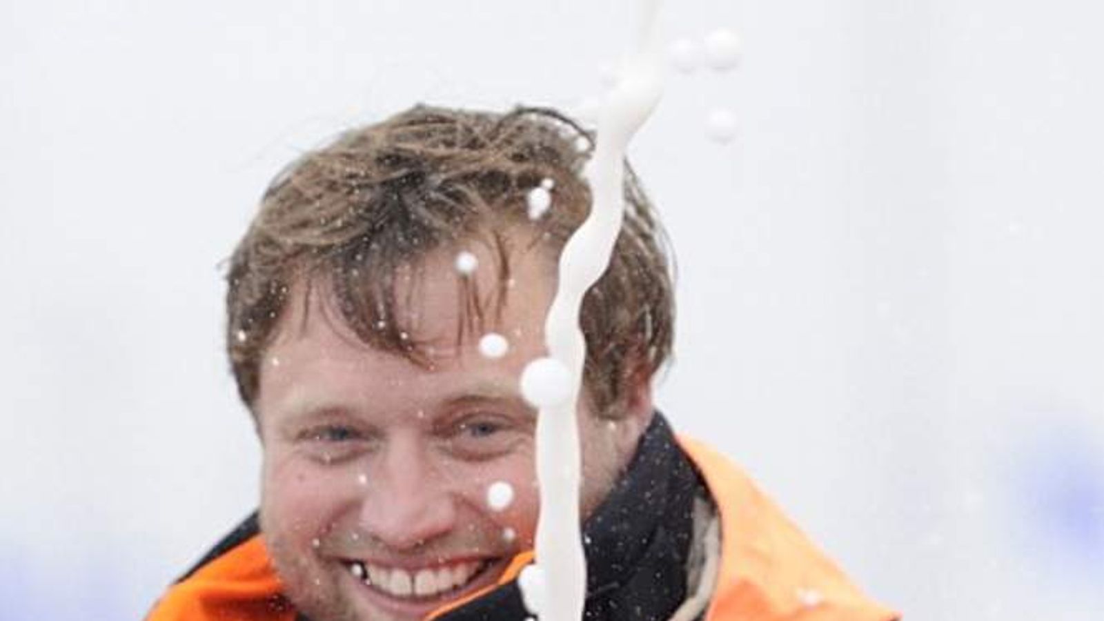 Alex Thomson Finishes 3rd In Vendee Globe Race | Scoop News | Sky News