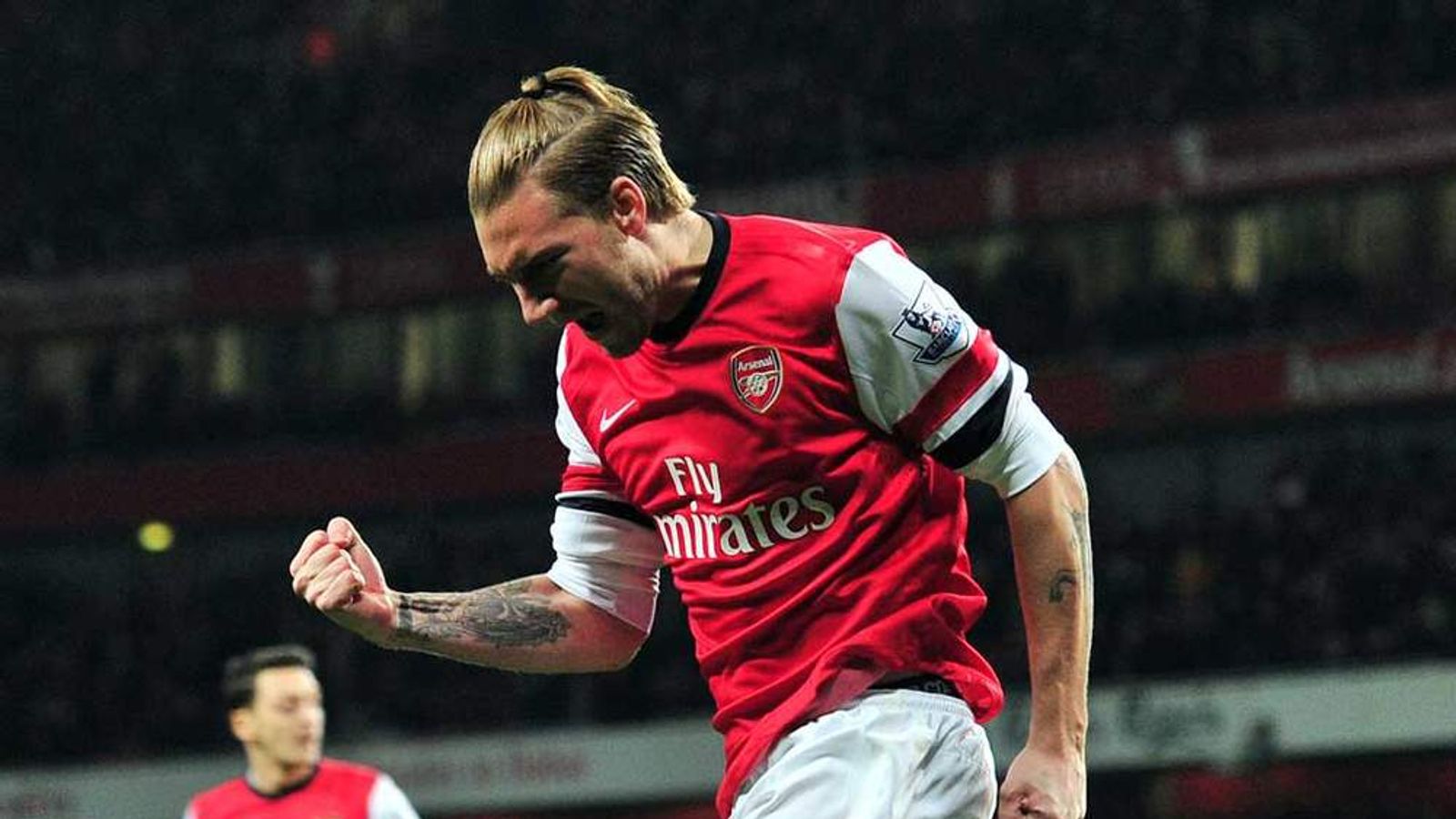 Bendtner Sets Up Arsenal Win Over Hull | Scoop News | Sky News