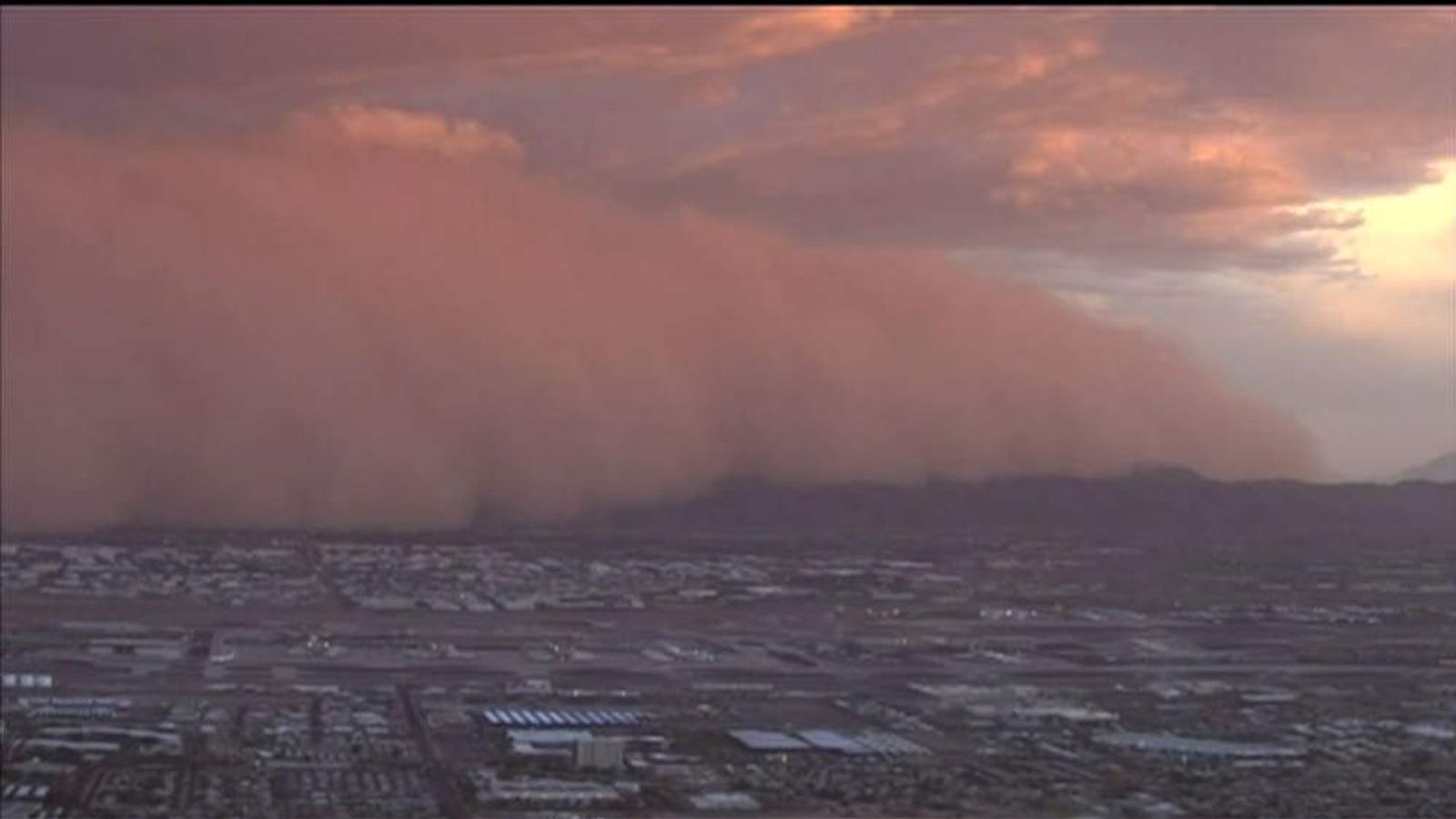Dust Storm Knocks Out Power For Thousands | US News | Sky News