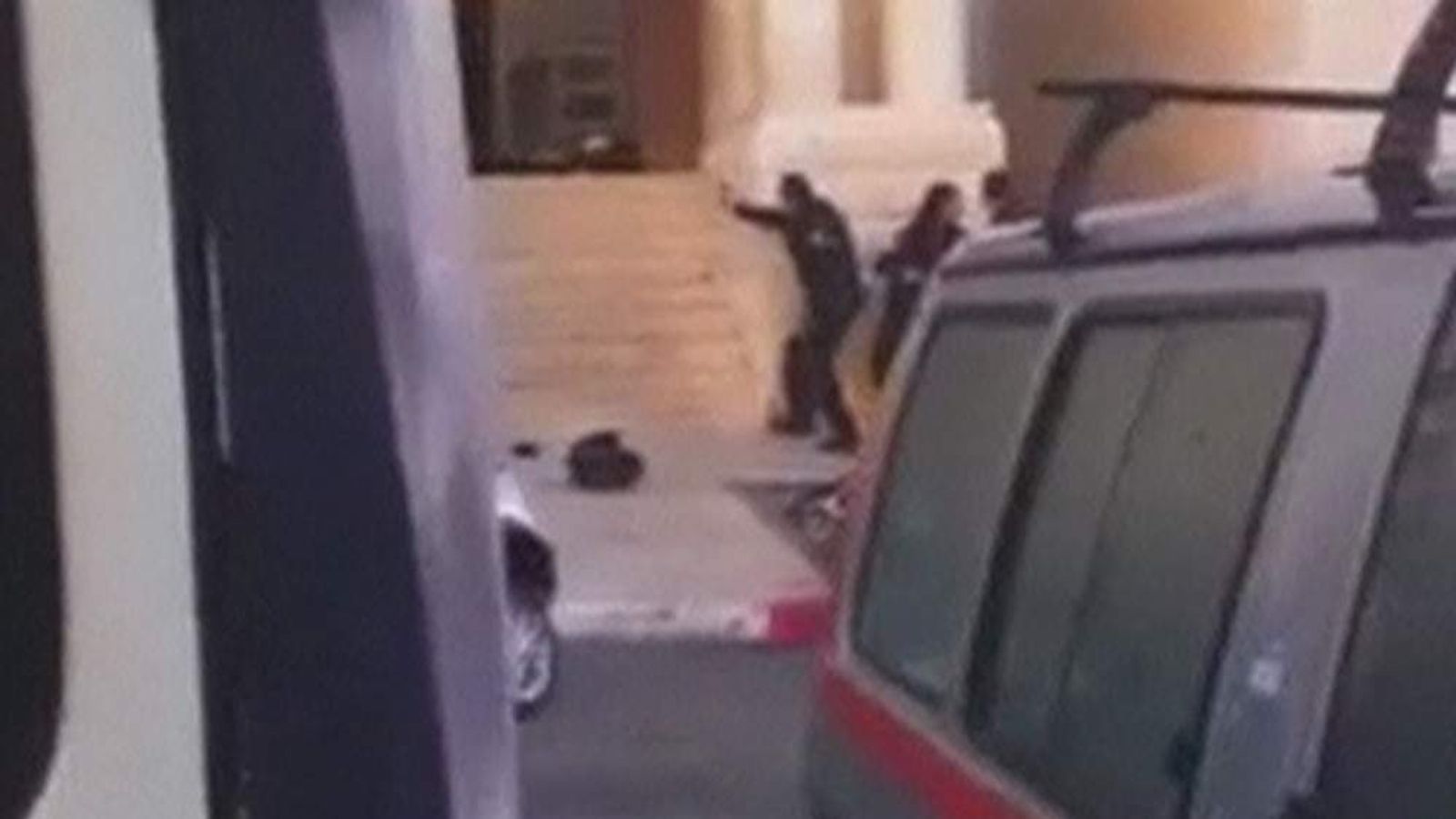 Video Of Police Returning Fire After The Attack On The Synagogue ...