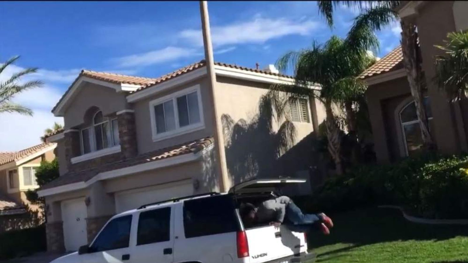 Man Films Thieves After Seeing Neighbour's House Being Broken Into ...