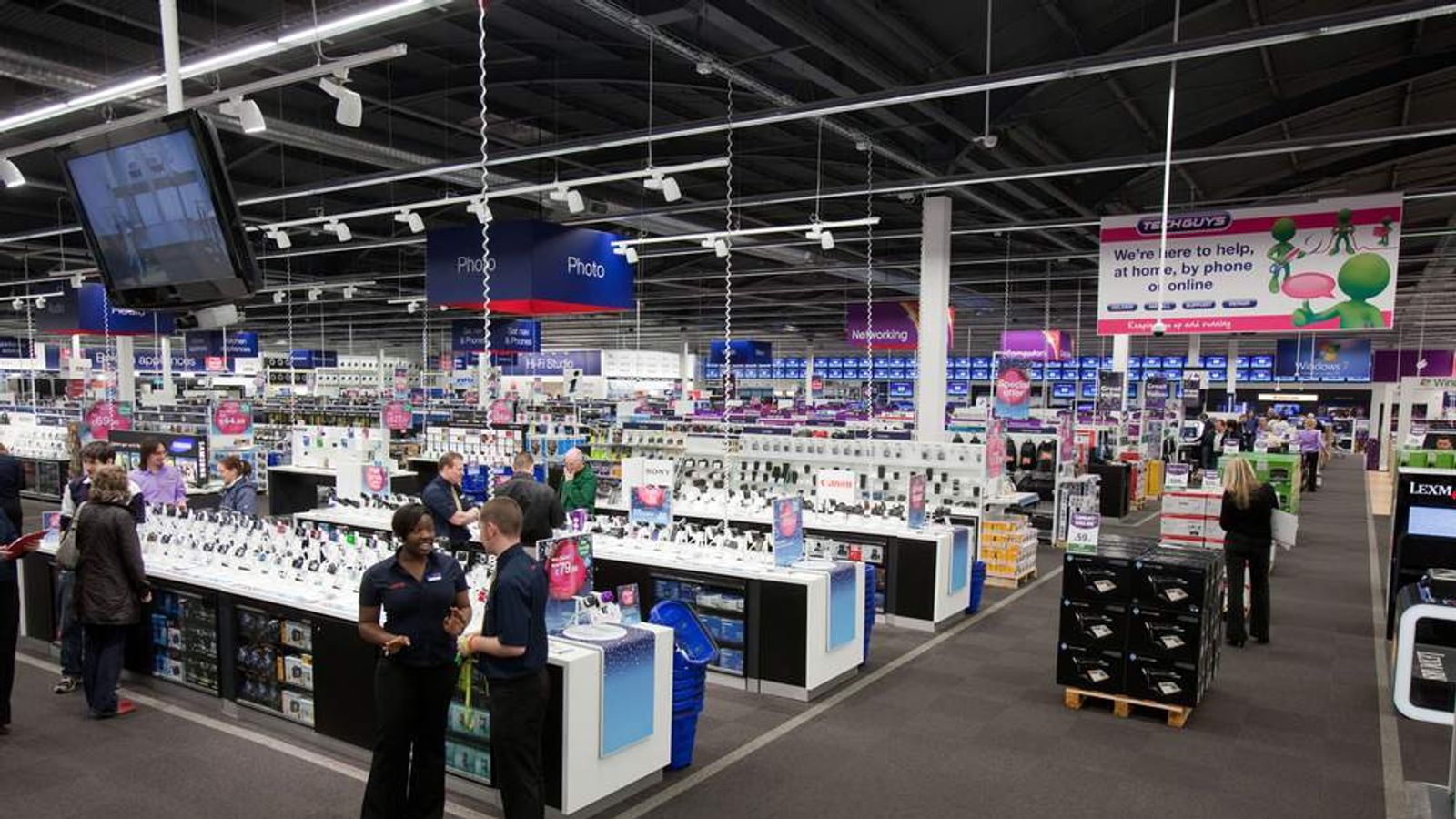 Dixons 'May Hire Comet Staff This Christmas' | Money News | Sky News