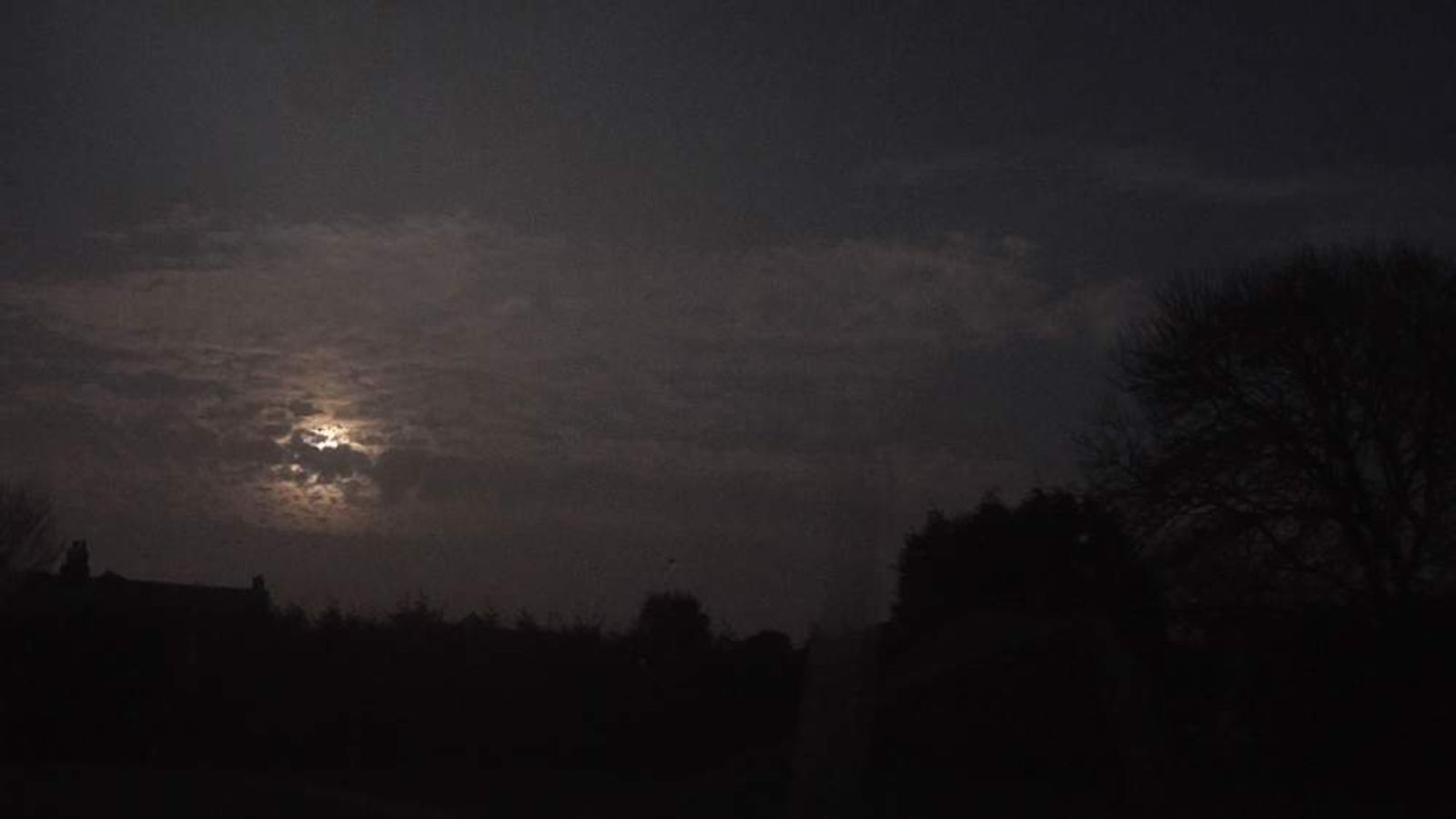 Timelapse Showing The Solar Spectacle In Newquay | Scoop News | Sky News