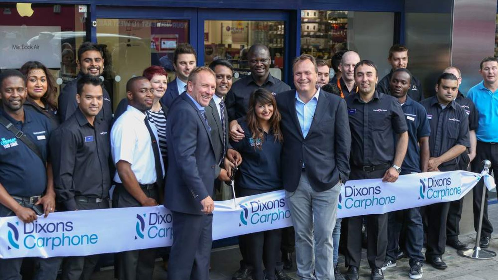 Carphone Offers Lifeline As Phones 4u Crashes | Money News | Sky News