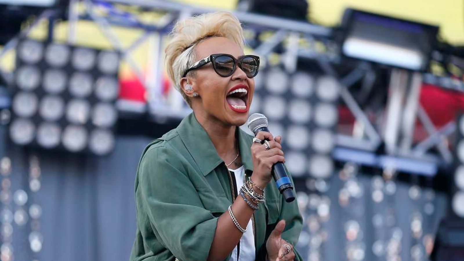 Emeli Sande Wins Two Ivor Novello Awards | Ents & Arts News | Sky News