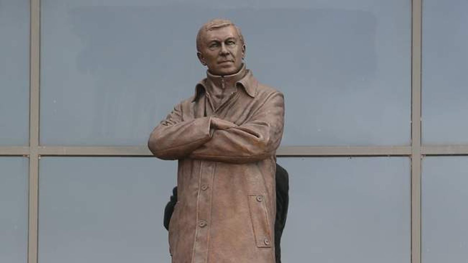 Sir Alex Honoured With Statue | Scoop News | Sky News