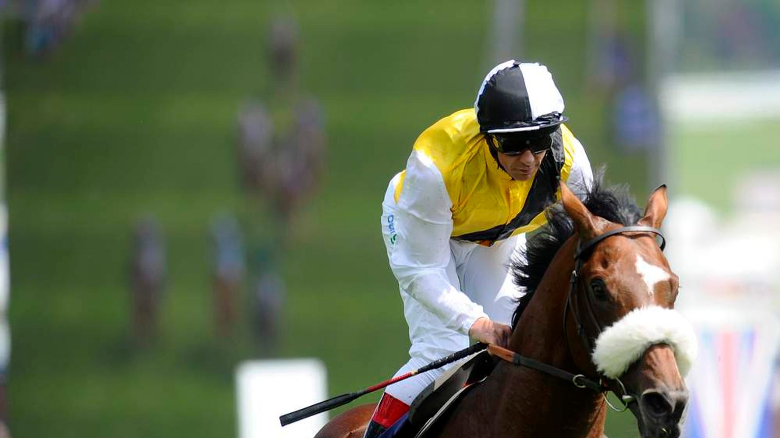 Frankie Dettori Makes Racing Comeback | Scoop News | Sky News