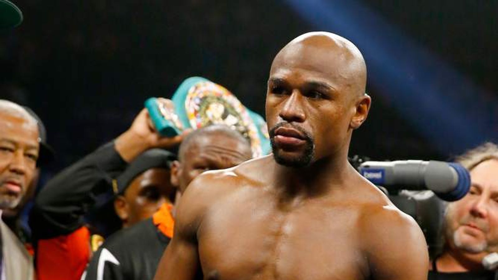 Mayweather Delivers Final Fight Snub To Khan | Scoop News | Sky News