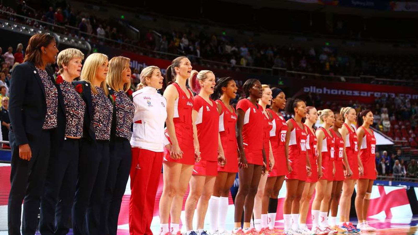 England Keep Netball Semi-Final Hopes Alive | Scoop News | Sky News