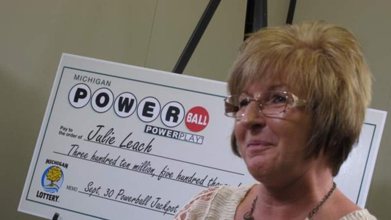 Julie Leach's Instagram, Twitter & Facebook on IDCrawl