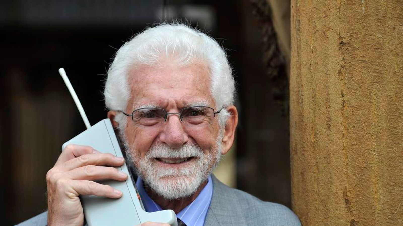 Mobile Phone: 40th Anniversary Of The First Call | World News | Sky News