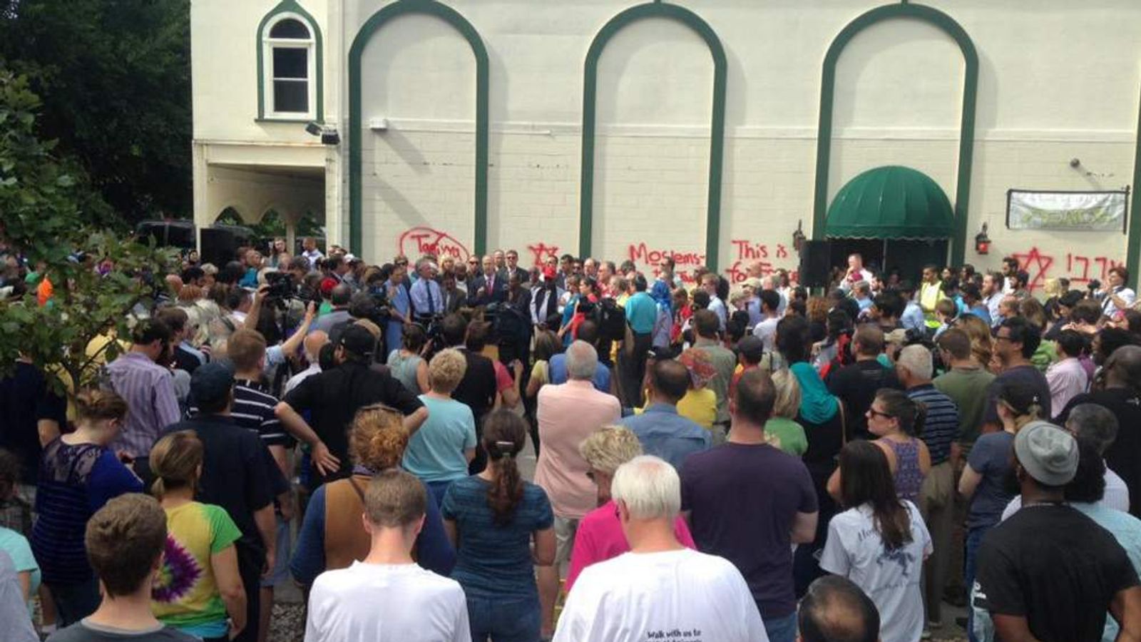 Hundreds Turn Out To Remove Mosque Graffiti | US News | Sky News