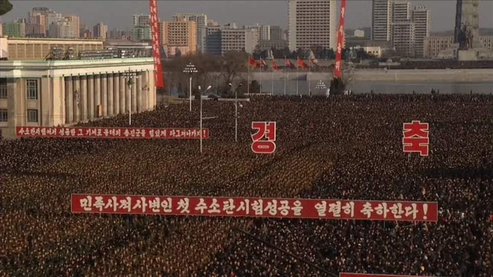 Pyongyang Crowds Rally On The Day Thought To Be Kim Jong Un's Birthday ...