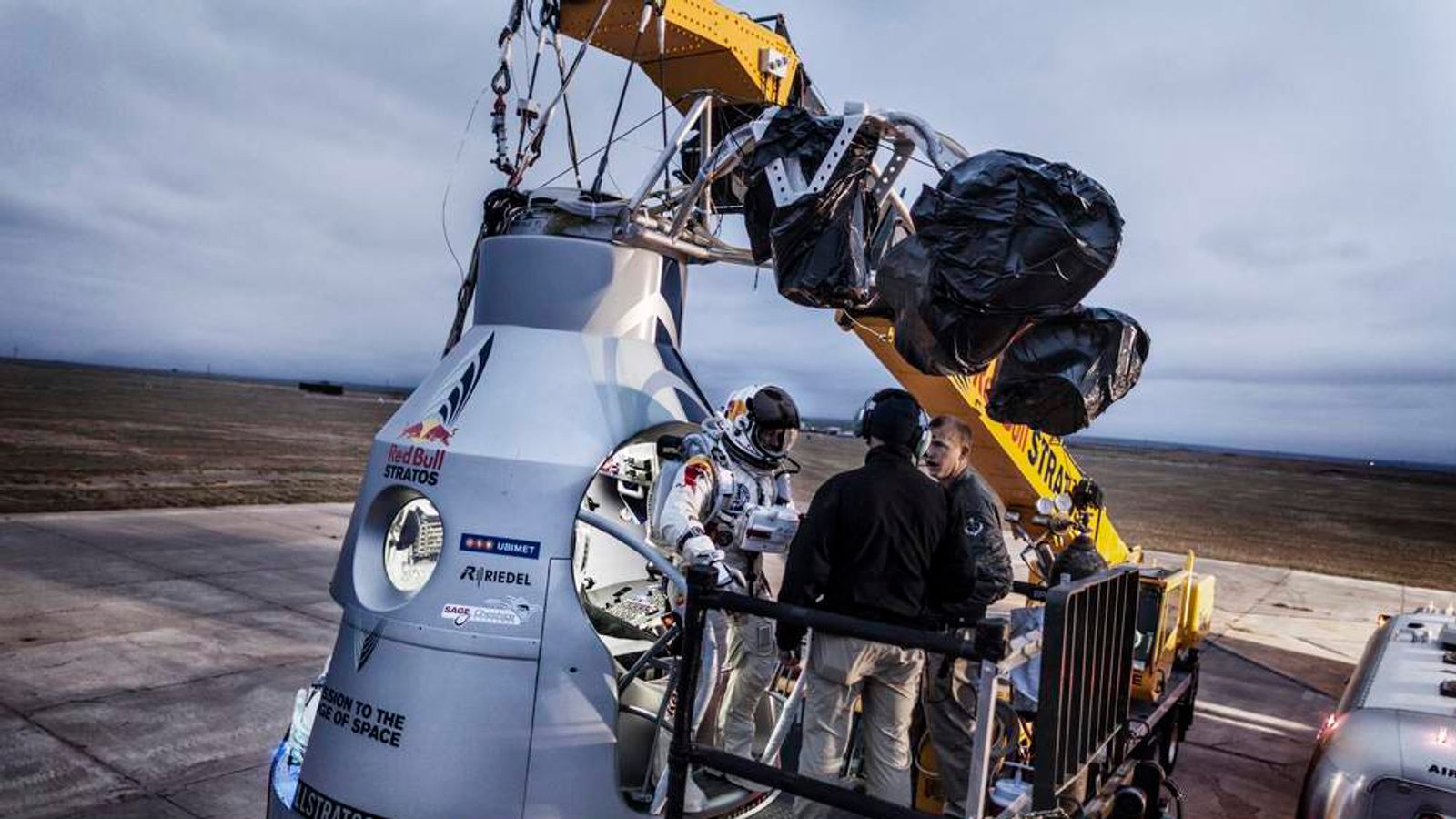 Skydiver Prepares To Jump From Edge Of Space | Science, Climate & Tech ...