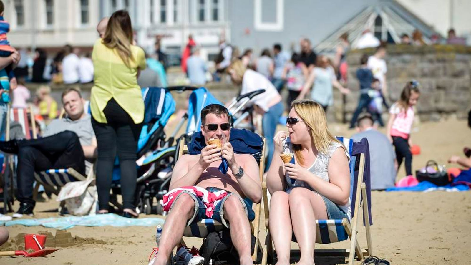 Britain Set For Heatwave As Temperatures Soar | UK News | Sky News